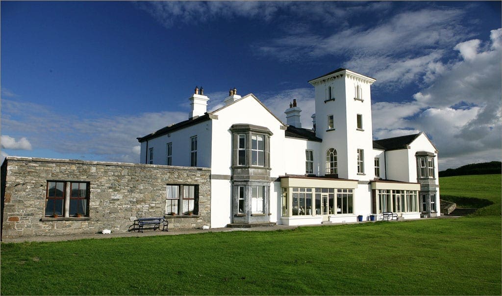 Ireland Travel by the History Book - Travel Begins at 40