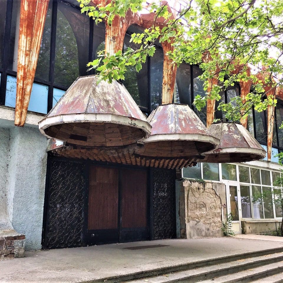 Moldova Wine, Communism and Underground Monks - Travel Begins at 40