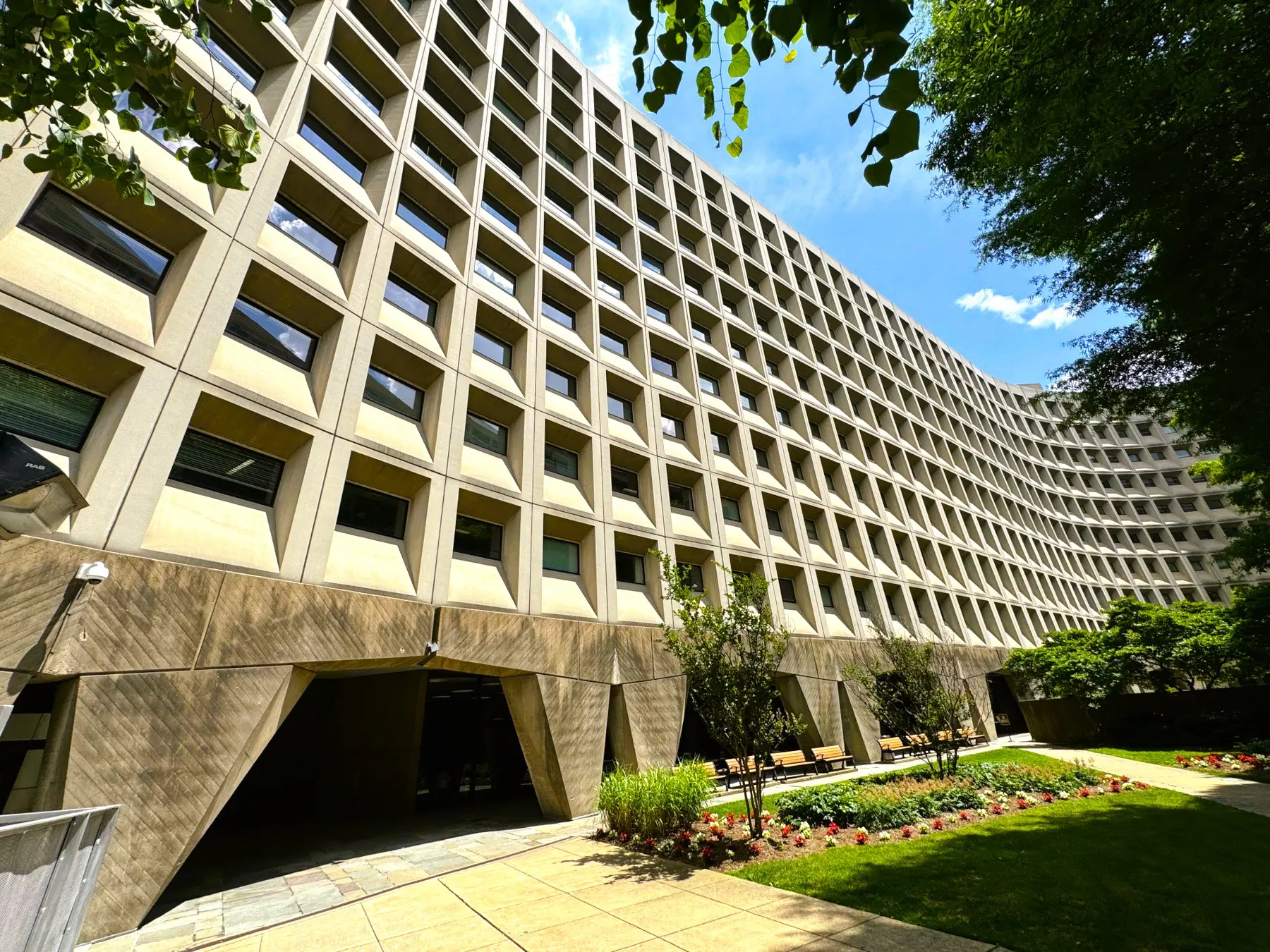 A Tour of Brutalist Architecture in Washington DC - Travel Begins at 40